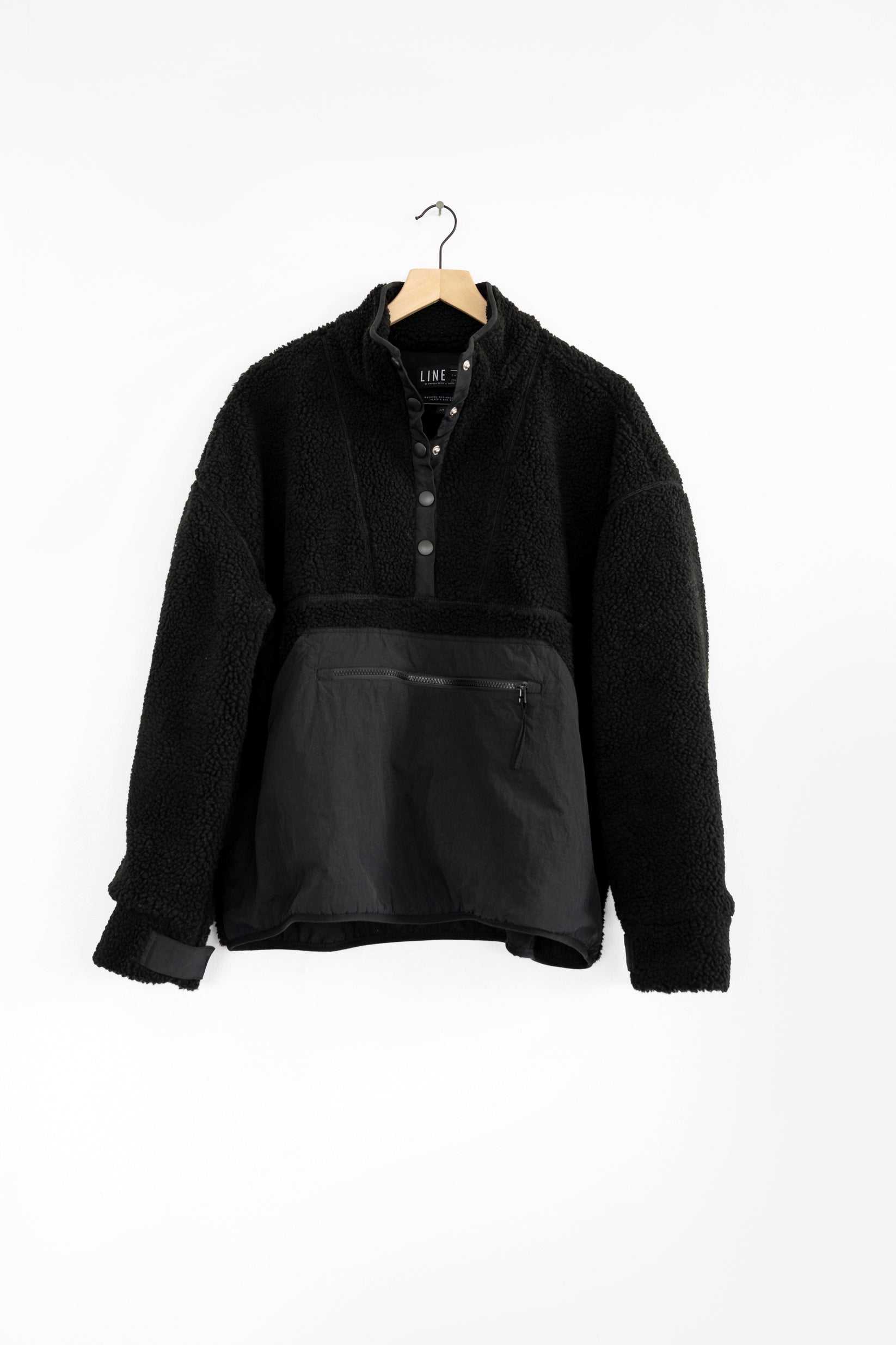 Fleece Pullover – Line Change